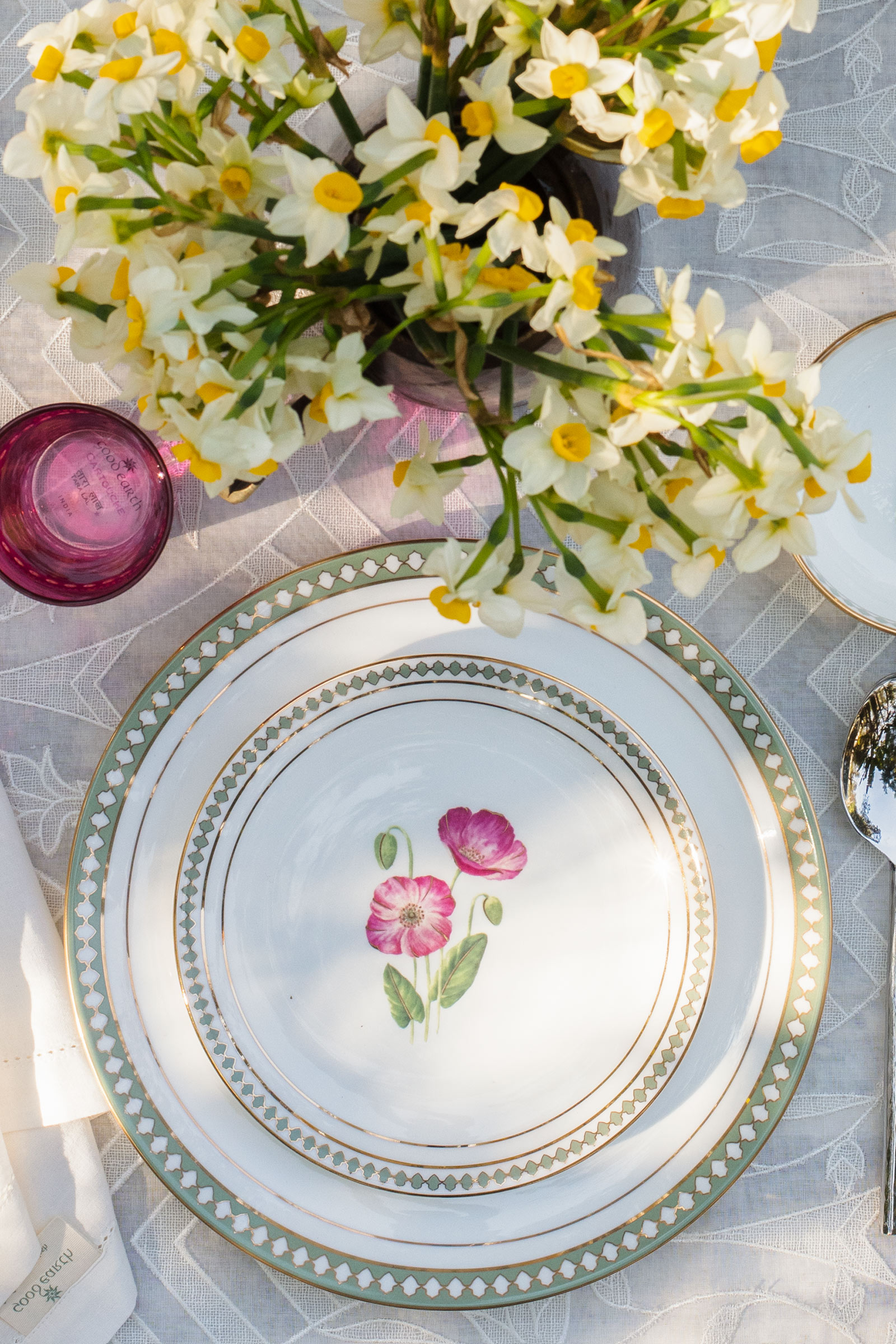 Good Earth – Himalayan Poppy Fine Bone China Dinner Collection